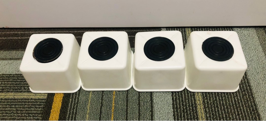 Fridge or washing machine leg support, TV & Home Appliances, Washing ...