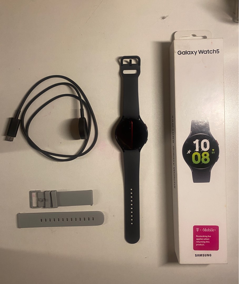 Galaxy Watch5 44mm GRAPHITE, Mobile Phones & Gadgets, Wearables & Smart ...