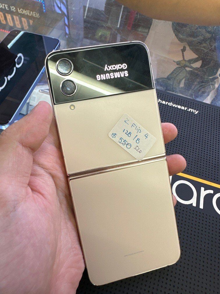 Galaxy Z Flip 4 Pink Gold 128GB, Mobile Phones & Gadgets, Mobile Phones ...