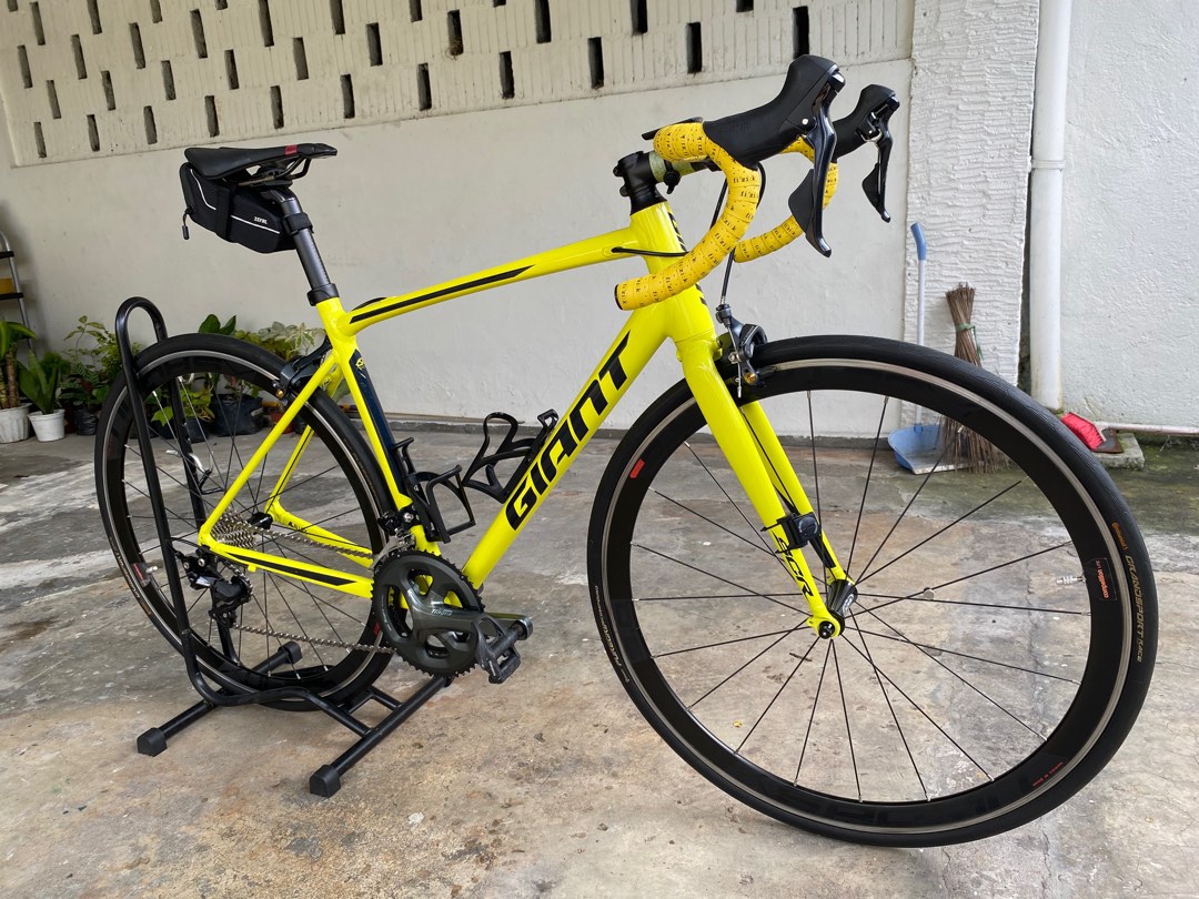 Giant SCR 2022 (Medium), Sports Equipment, Bicycles & Parts, Bicycles ...