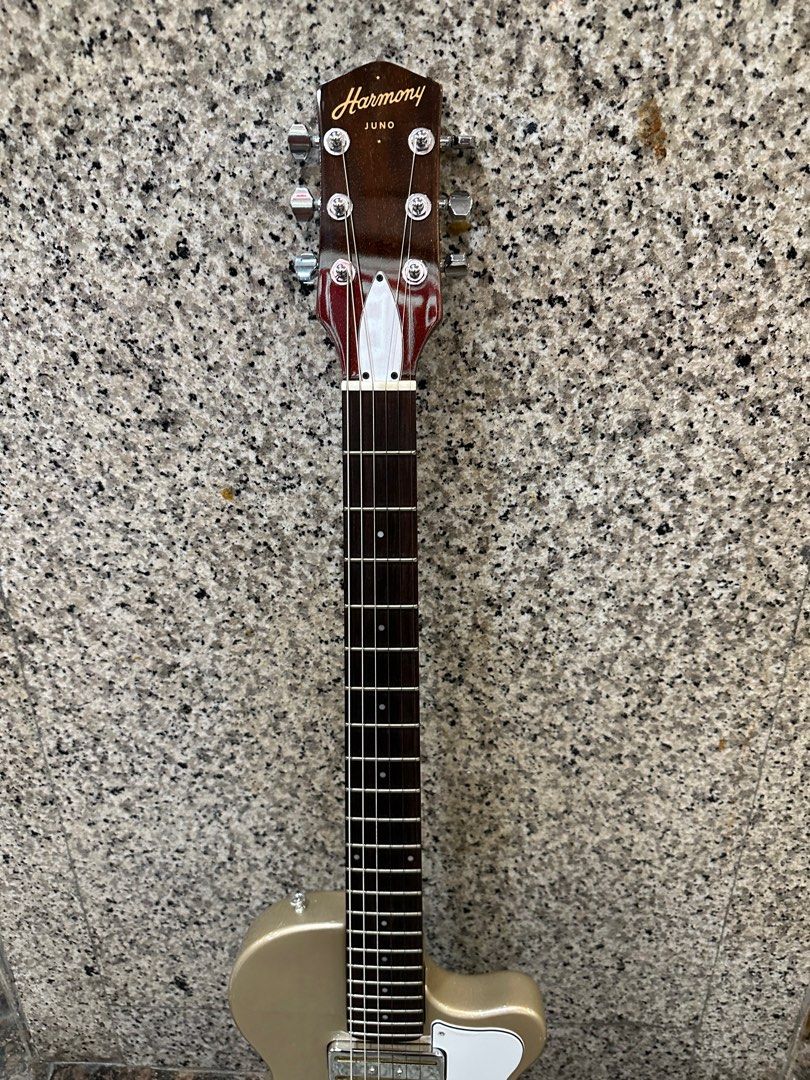 Harmony Standard Juno Electric Guitar w/Case, RW FB, Champagne, Hobbies ...