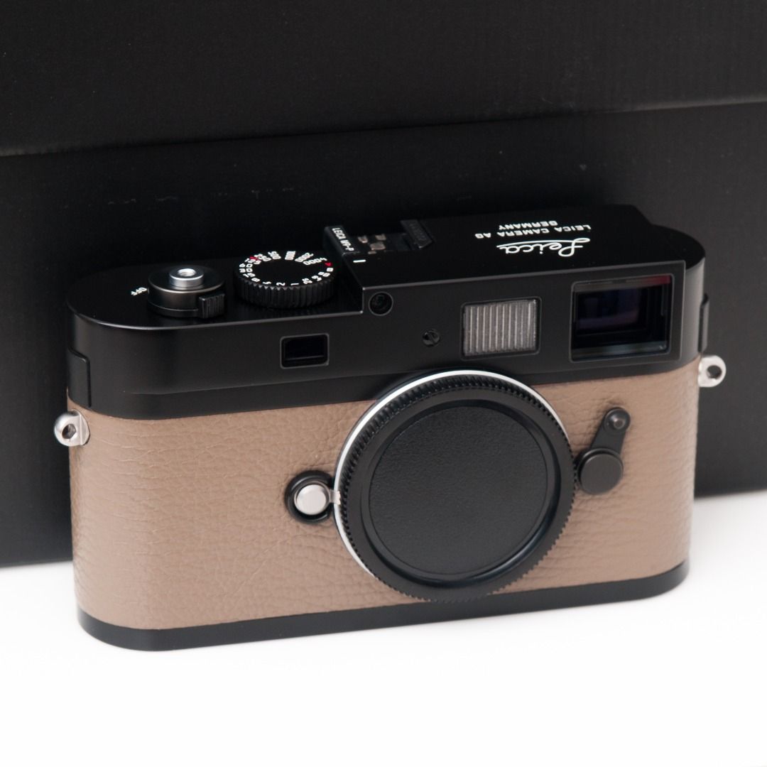 Leica M9-P Black paint, 攝影器材, 攝影配件, 其他攝影配件 - Carousell