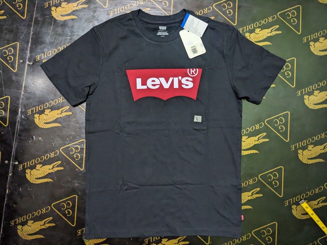 Levi's Classic Logo Tshirt Black available S M L XL, Men's Fashion ...
