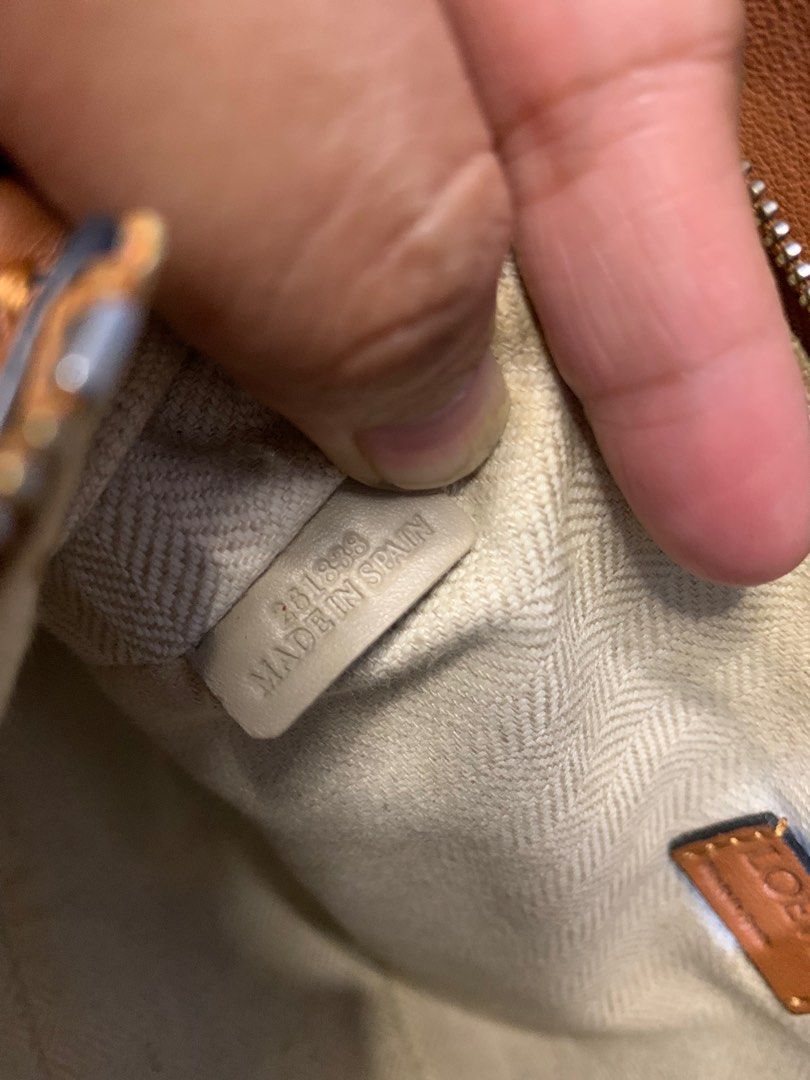 Loewe mini puzzle sling, Luxury, Bags & Wallets on Carousell