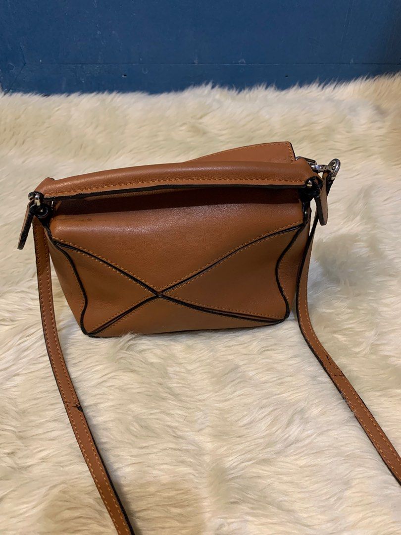 Loewe mini puzzle sling, Luxury, Bags & Wallets on Carousell