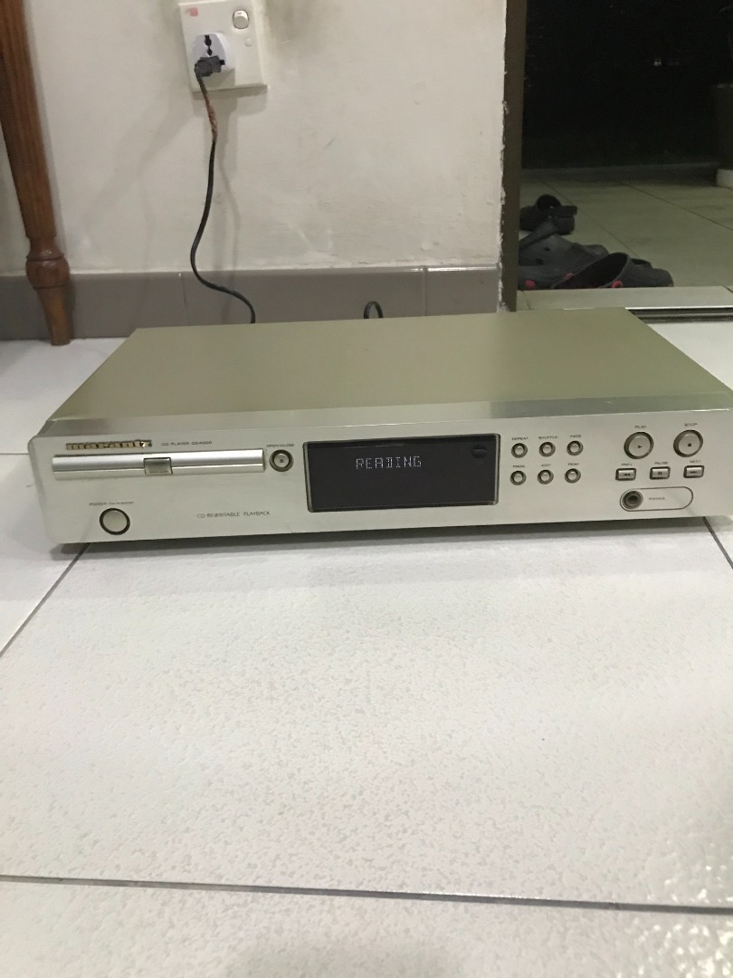 Marantz CD Player. Model CD4000. CD player and rewritable. In good ...