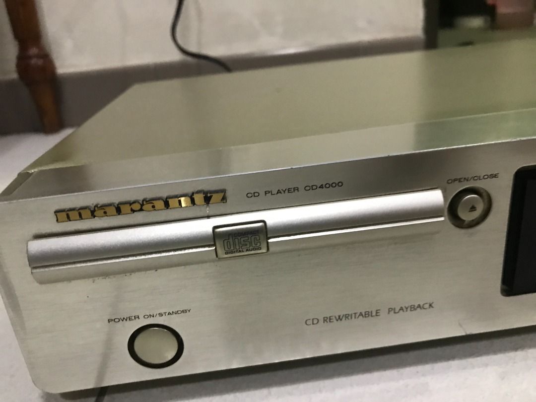 Marantz CD Player. Model CD4000. CD player and rewritable. In good ...