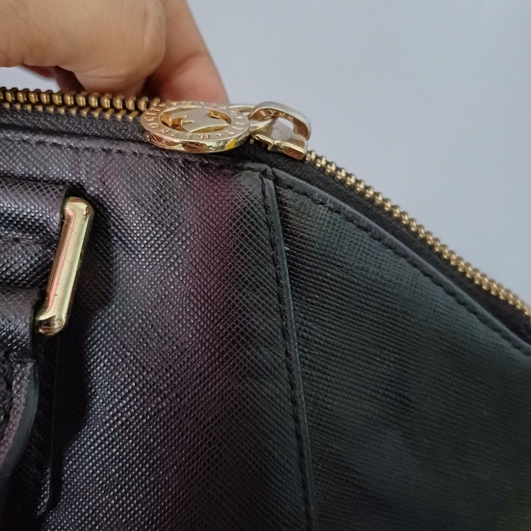 Metrocity stand alone bag, Luxury, Bags & Wallets on Carousell