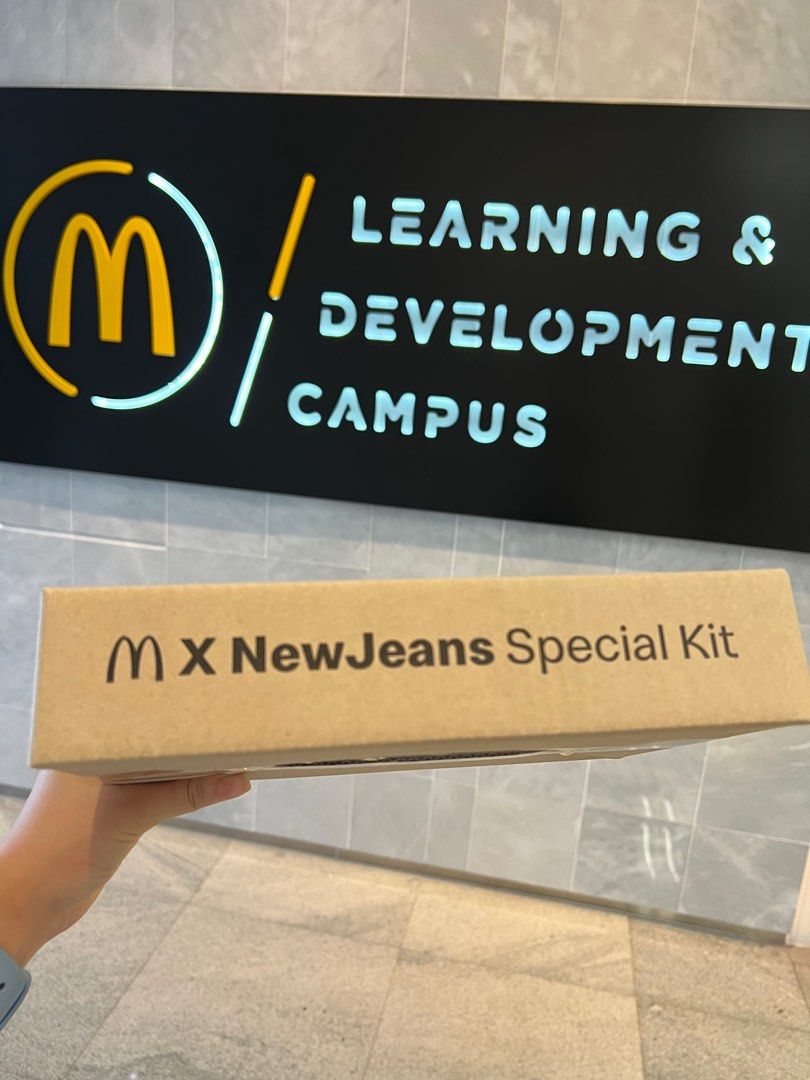 New Jeans McDonald special kit, Hobbies & Toys, Memorabilia ...