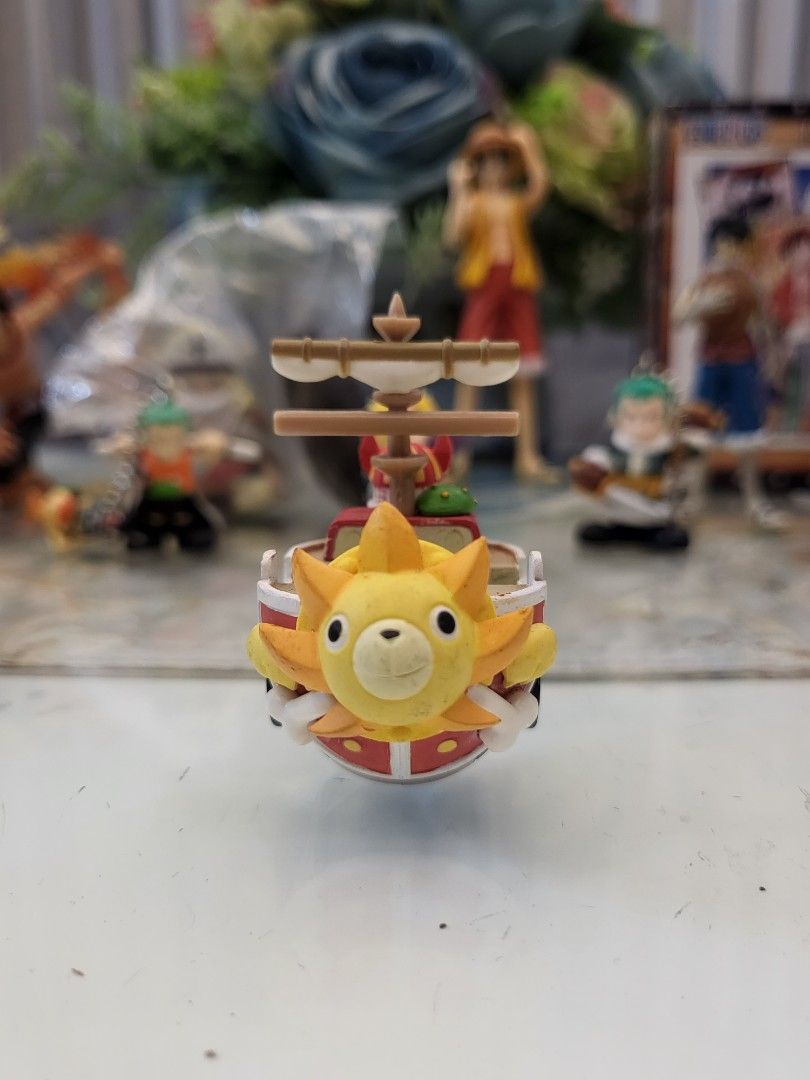 One Piece Thousand Sunny Mini Figure Display, Hobbies & Toys, Toys ...