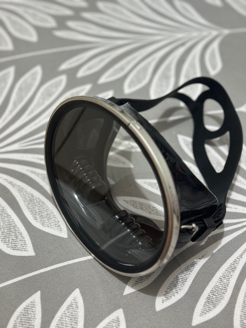 Oval Diving Mask, Everything Else, Others on Carousell