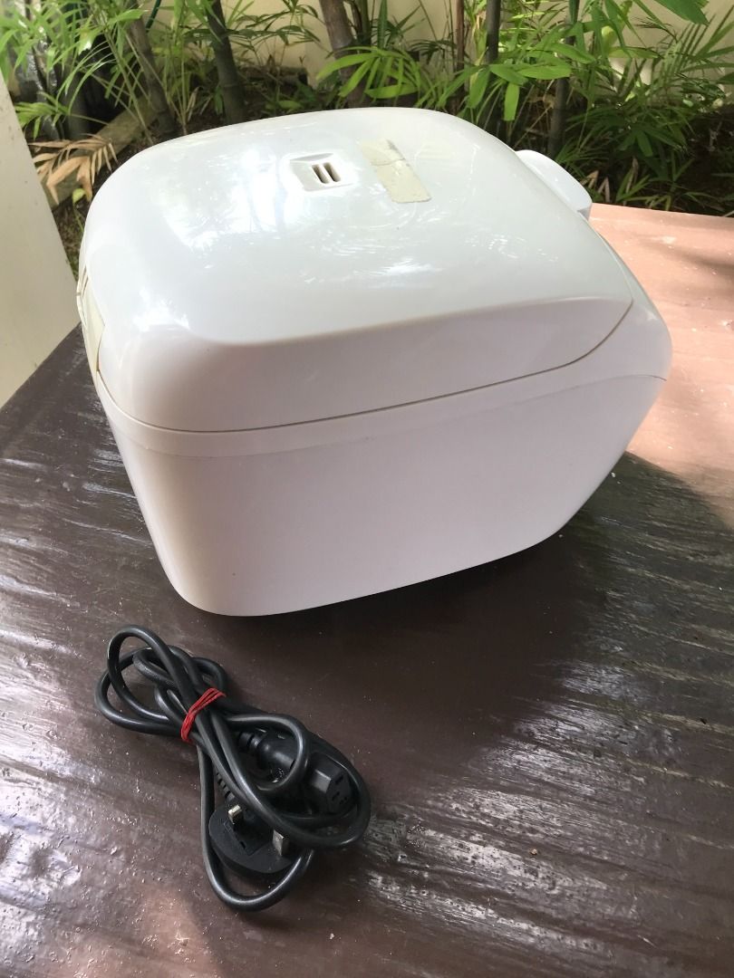 Panasonic Micro computer rice cooker 1.8 litres. In good working ...
