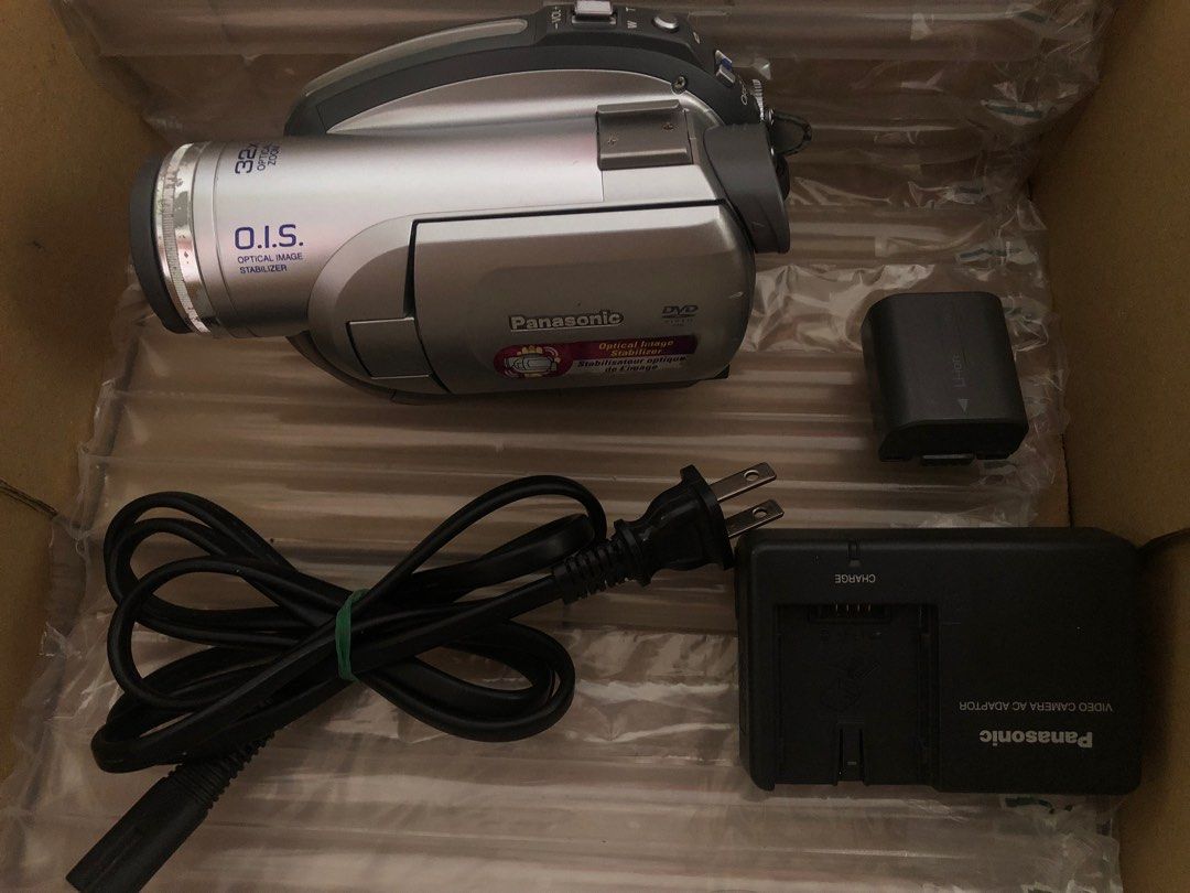 Panasonic VDR-D210 camcorder/ video camera, Photography, Video Cameras ...
