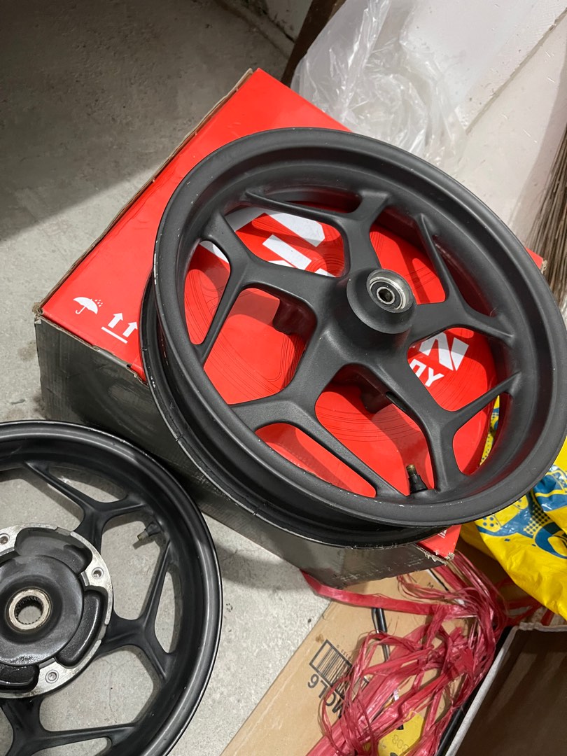 PCX 160 CBS STOCK MAGS. Good as new, Car Parts & Accessories, Mags and ...