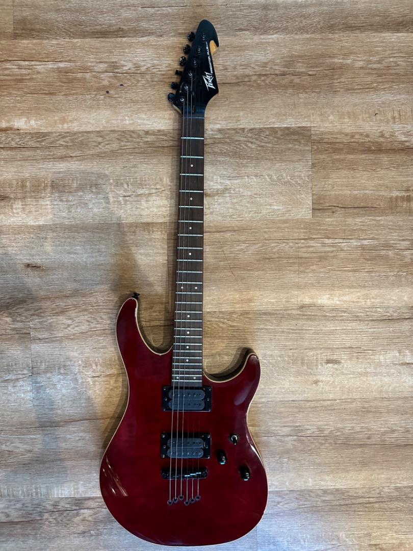 Peavey Electric Guitar, Hobbies & Toys, Music & Media, Musical ...