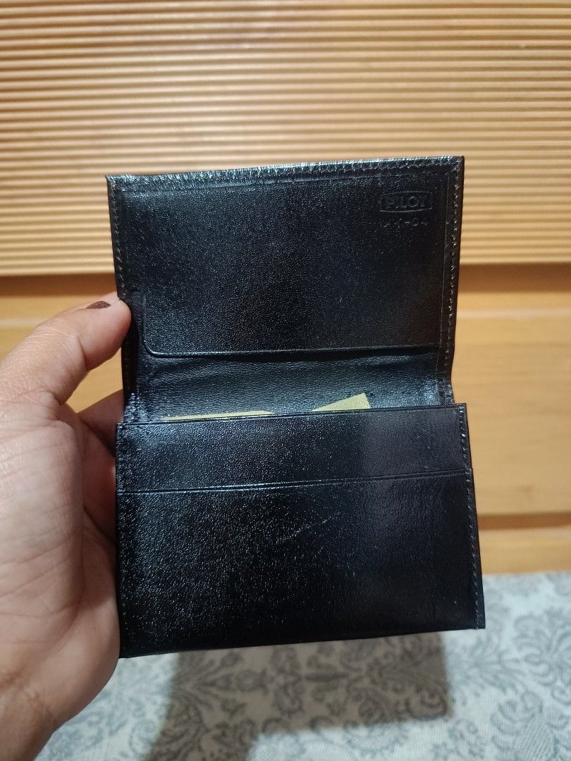 Pilot Card Wallet, Men's Fashion, Watches & Accessories, Wallets & Card ...