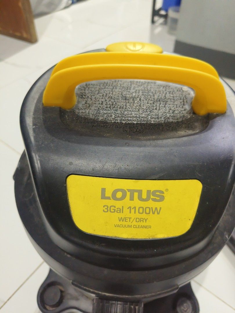 Preloved heavy duty vacuum, TV & Home Appliances, Vacuum Cleaner ...