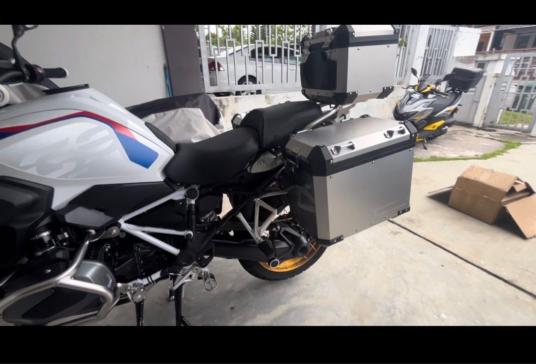 R1250GS / R1250GSA / R1200GS Top box and side panniers, Motorcycles ...