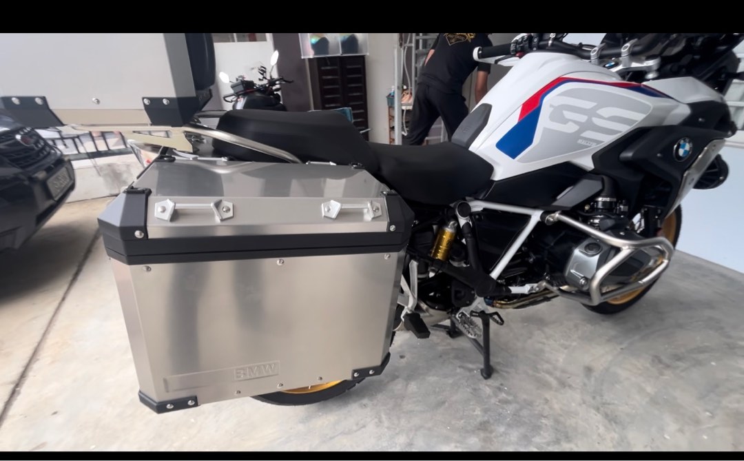 R1250GS / R1250GSA / R1200GS Top box and side panniers, Motorcycles ...