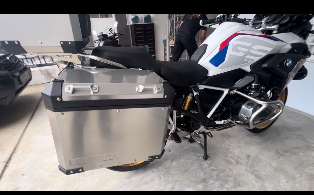 R1250GS / R1250GSA / R1200GS Top box and side panniers, Motorcycles ...