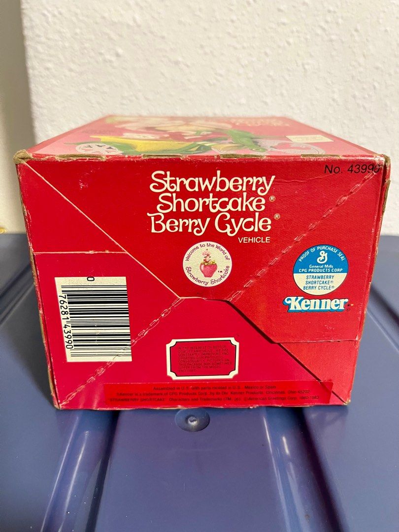 RARE! Strawberry Shortcake Berry Cycle, Hobbies & Toys, Toys & Games on ...