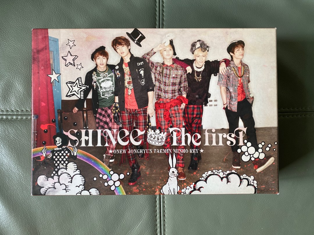 SHINee 日版 the first box set/初回限定盤, 興趣及遊戲, 收藏品及紀念品, 韓流 - Carousell