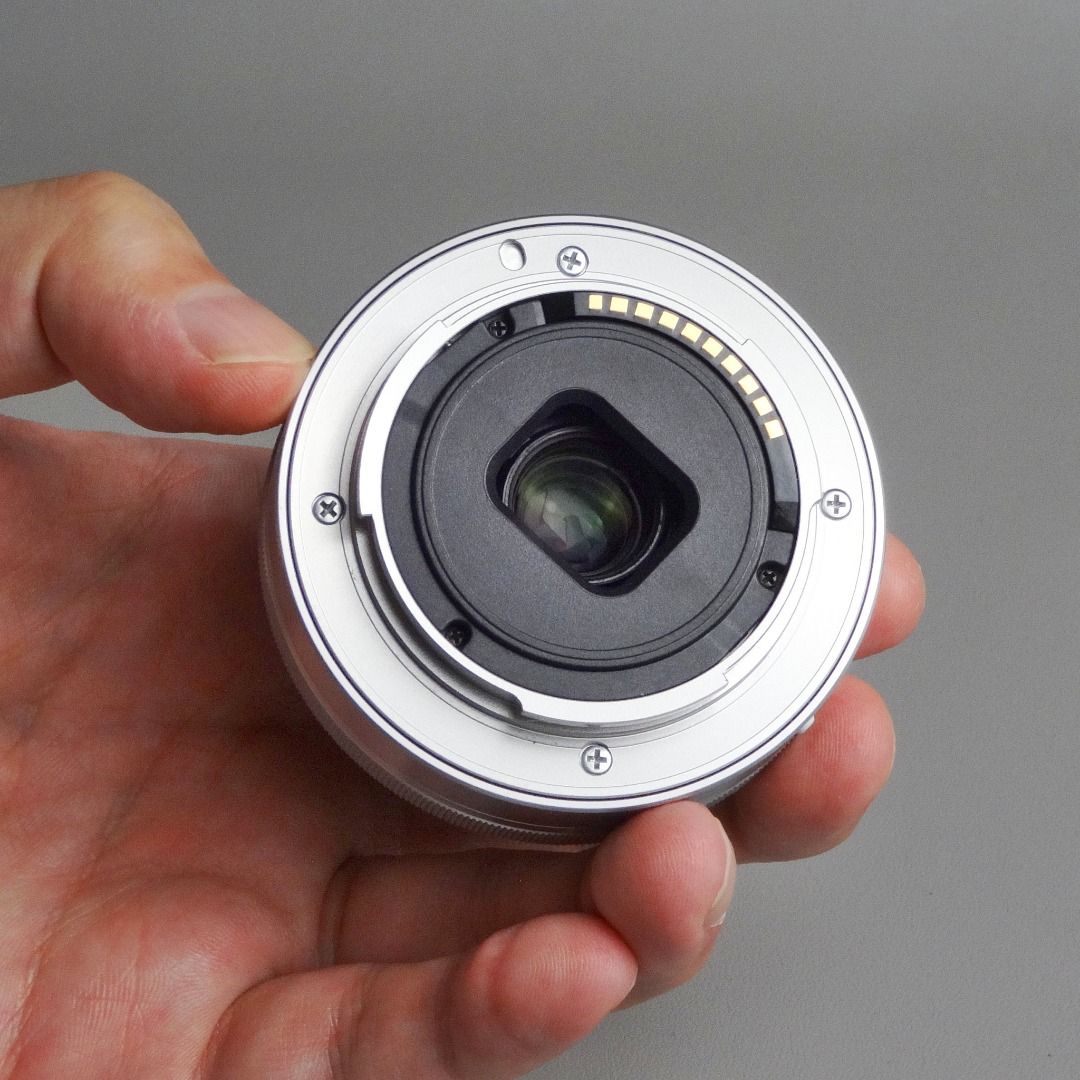 SONY 16mm f2.8 Pancake Lens, Photography, Lens & Kits on Carousell