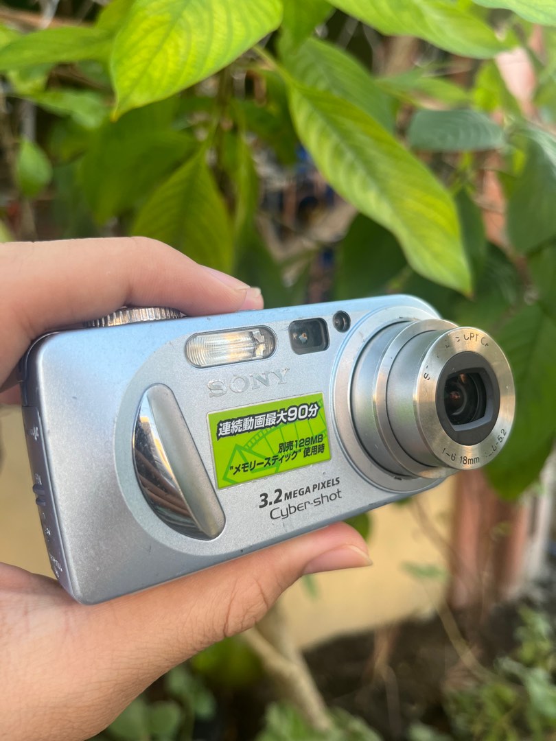 Sony Cybershot Dsc-P8, Photography, Cameras on Carousell