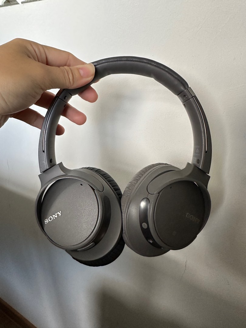Sony WH-700, Audio, Headphones & Headsets on Carousell