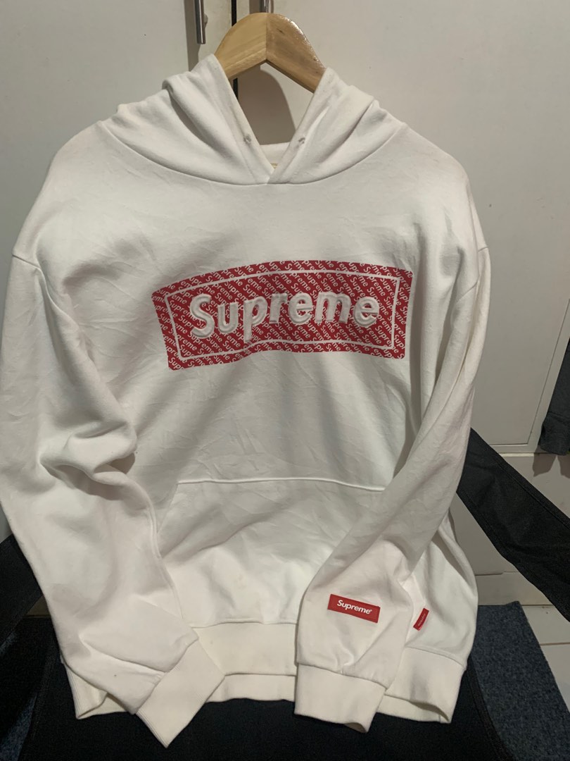 Supreme Hoodie, Men's Fashion, Coats, Jackets and Outerwear on Carousell