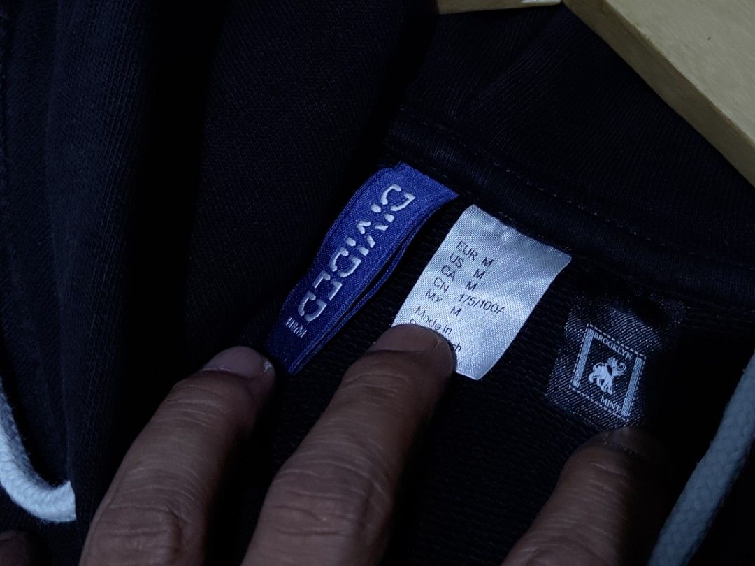 The Notorious Big H&M Brooklyn (L57 x P69), Fesyen Pria, Pakaian , Baju Luaran di Carousell