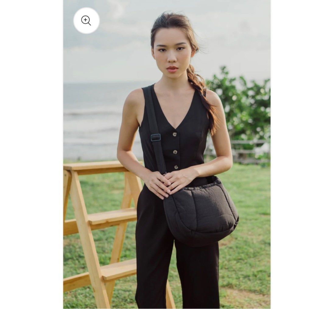 The Sophia label Cosy puff cross body bag in Jet black, Women's Fashion ...