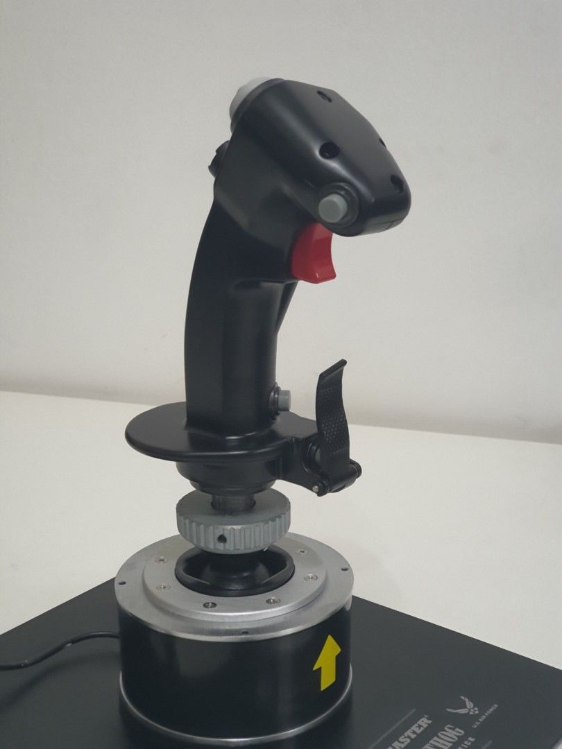 Thrustmaster Hotas Warthog Flightstick - Joystick for PC, Video Gaming ...