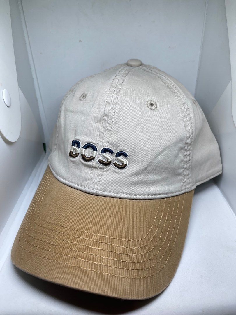 Topi Hugo Boss 2 warna, Fesyen Pria, Aksesoris, Topi di Carousell