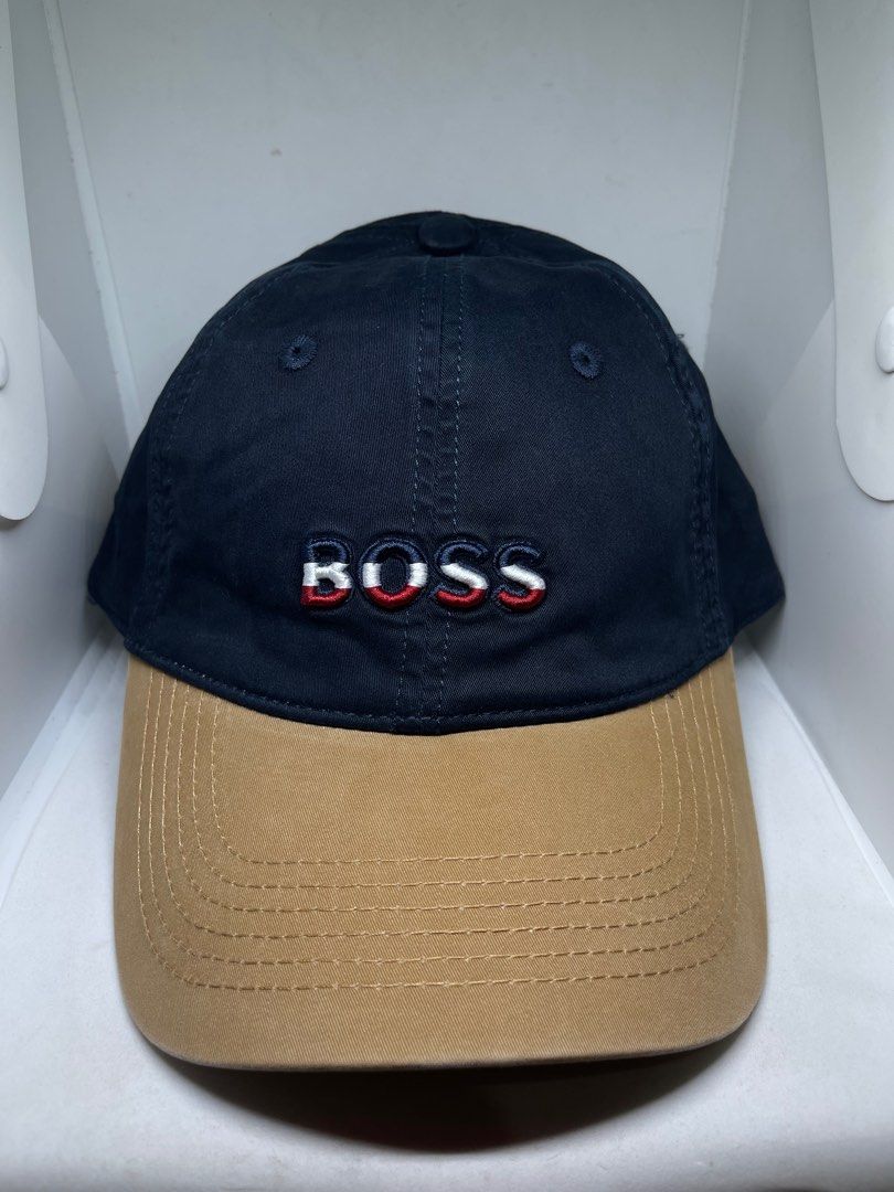 Topi Hugo Boss 2 warna, Fesyen Pria, Aksesoris, Topi di Carousell