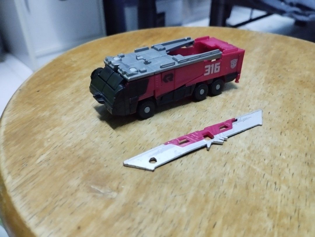 Transformers bayverse legend class set, Hobbies & Toys, Toys & Games on ...