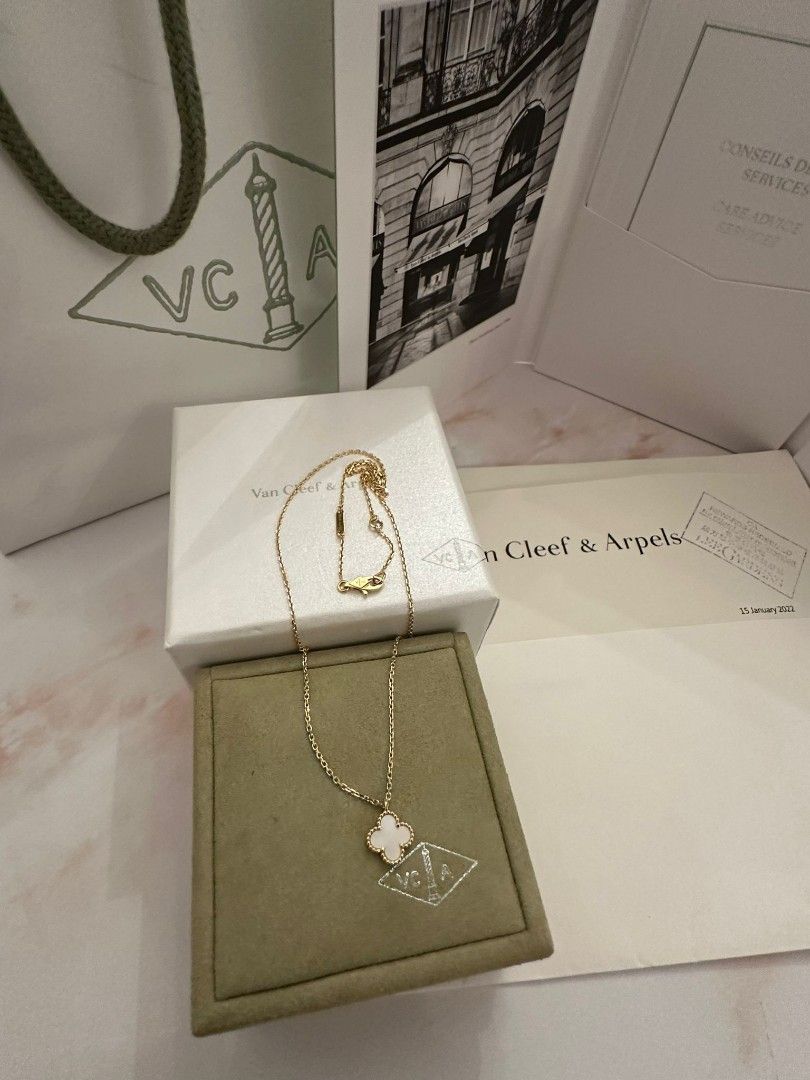 Van cleef Sweet Alhambra, 名牌, 飾物及配件 - Carousell