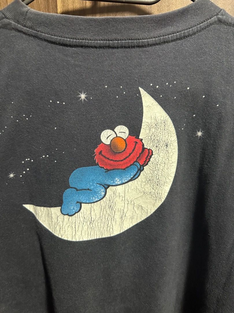 Vintage 1998 elmo michael tag cut sz medium 22x28, Men's Fashion, Tops & Sets, Tshirts & Polo ...