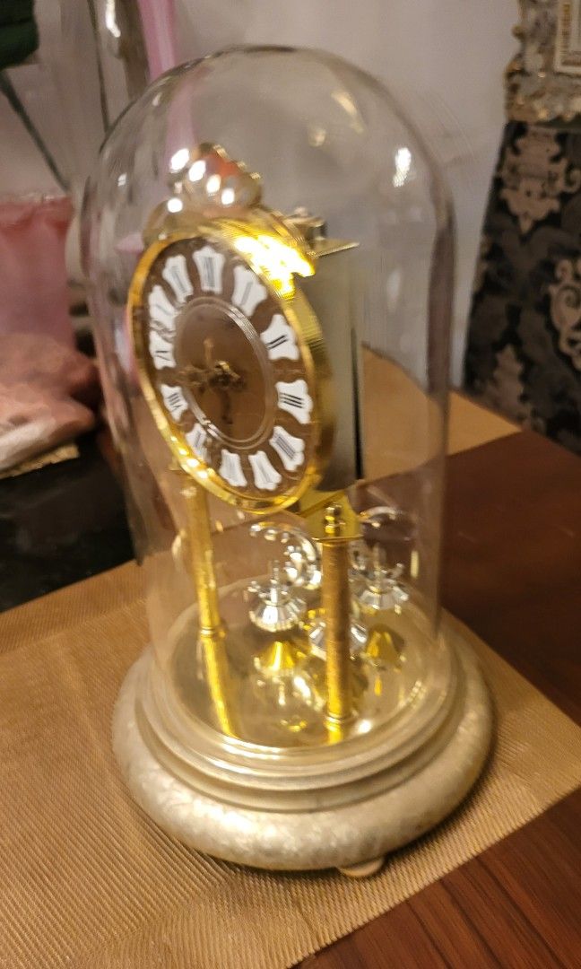 Vintage clock glass dome not working, Hobbies & Toys, Memorabilia ...