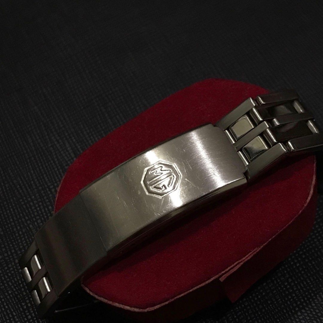 Vintage MG Watch, Hobbies & Toys, Memorabilia & Collectibles, Vintage ...