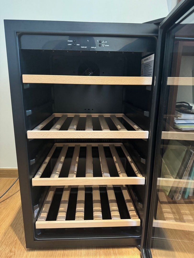 Vintec wine fridge VWS035SCA-X, TV & Home Appliances, Kitchen ...