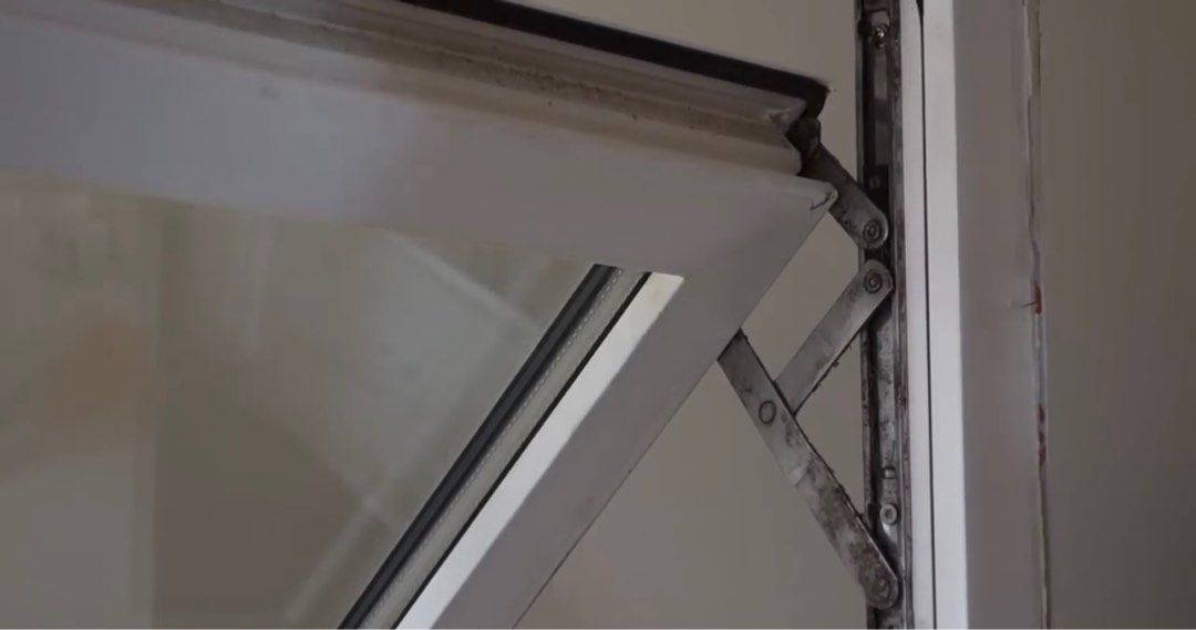 Window Arm Window Hinges + Replace, Furniture & Home Living, Home Decor ...