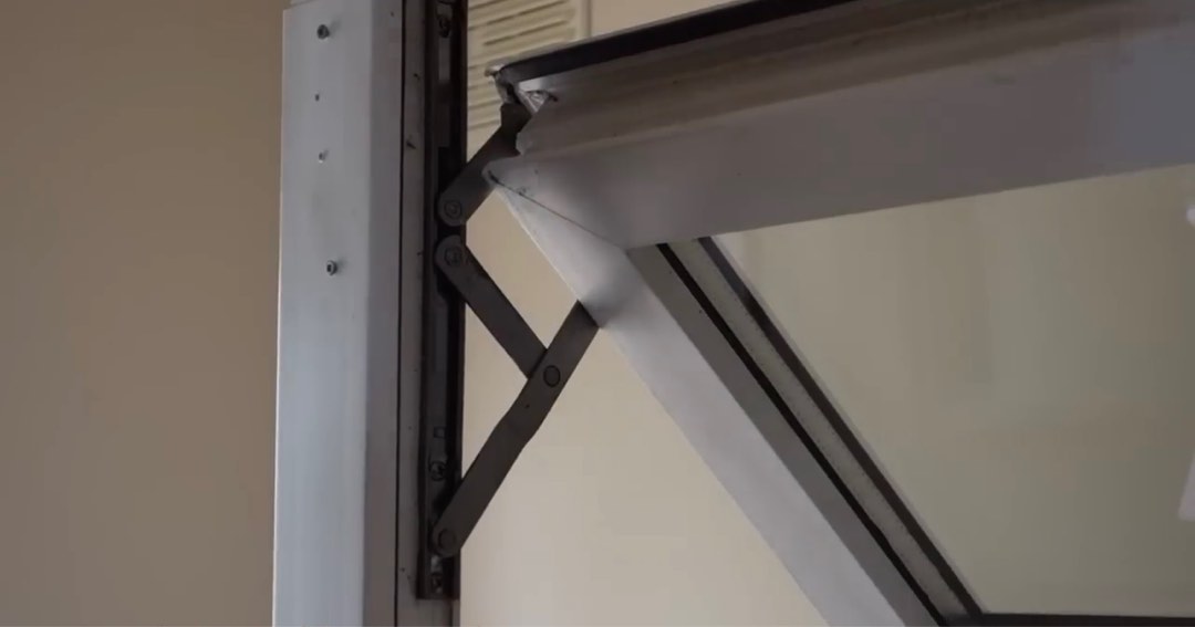 Window Arm Window Hinges + Replace, Furniture & Home Living, Home Decor ...