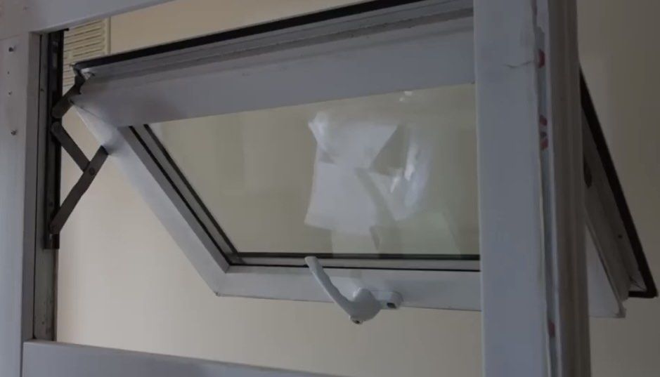 Window Arm Window Hinges + Replace, Furniture & Home Living, Home Decor ...