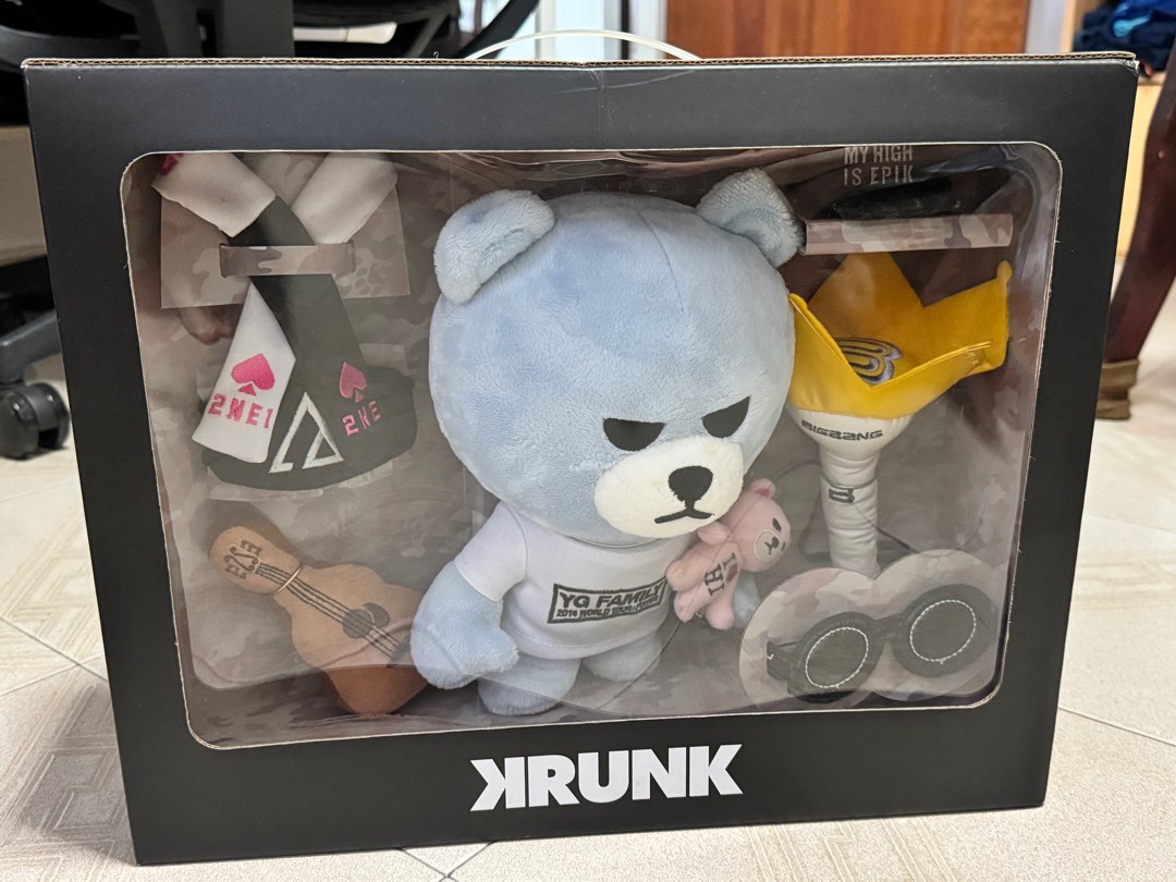 YG FAMILY Merchandise, Hobbies & Toys, Music & Media, Music Accessories ...