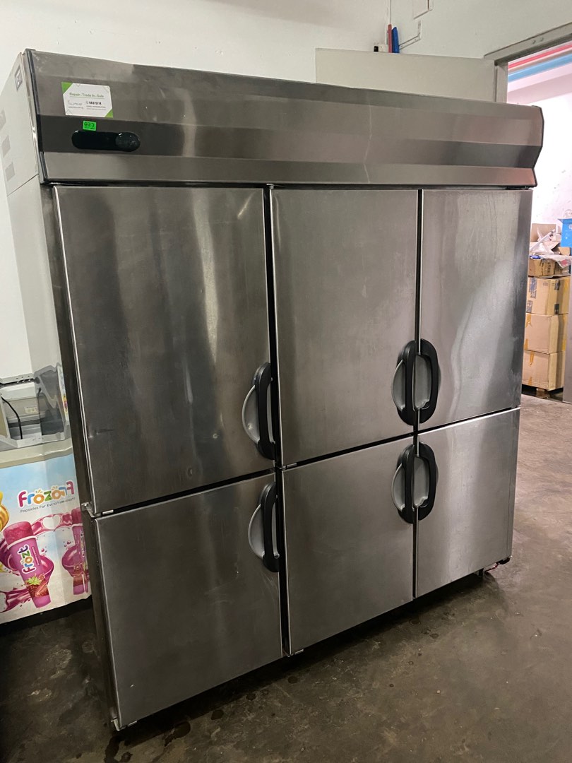 6 door upright commercial chiller. Blower cooling. Sanyo brand. Free ...