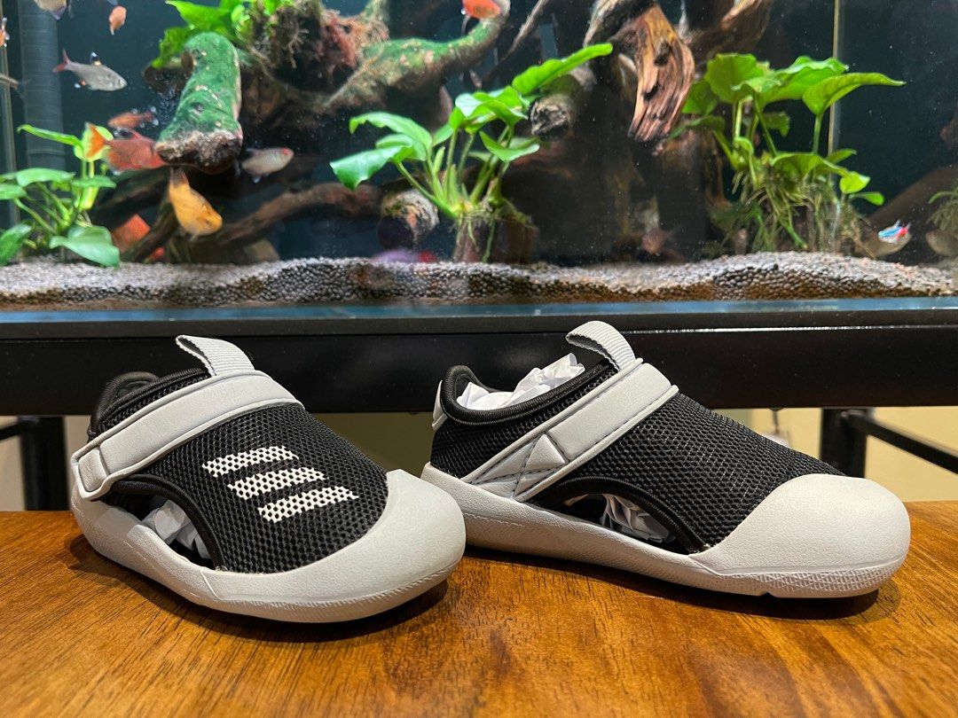 Adidas Sandle, Babies & Kids, Babies & Kids Fashion on Carousell