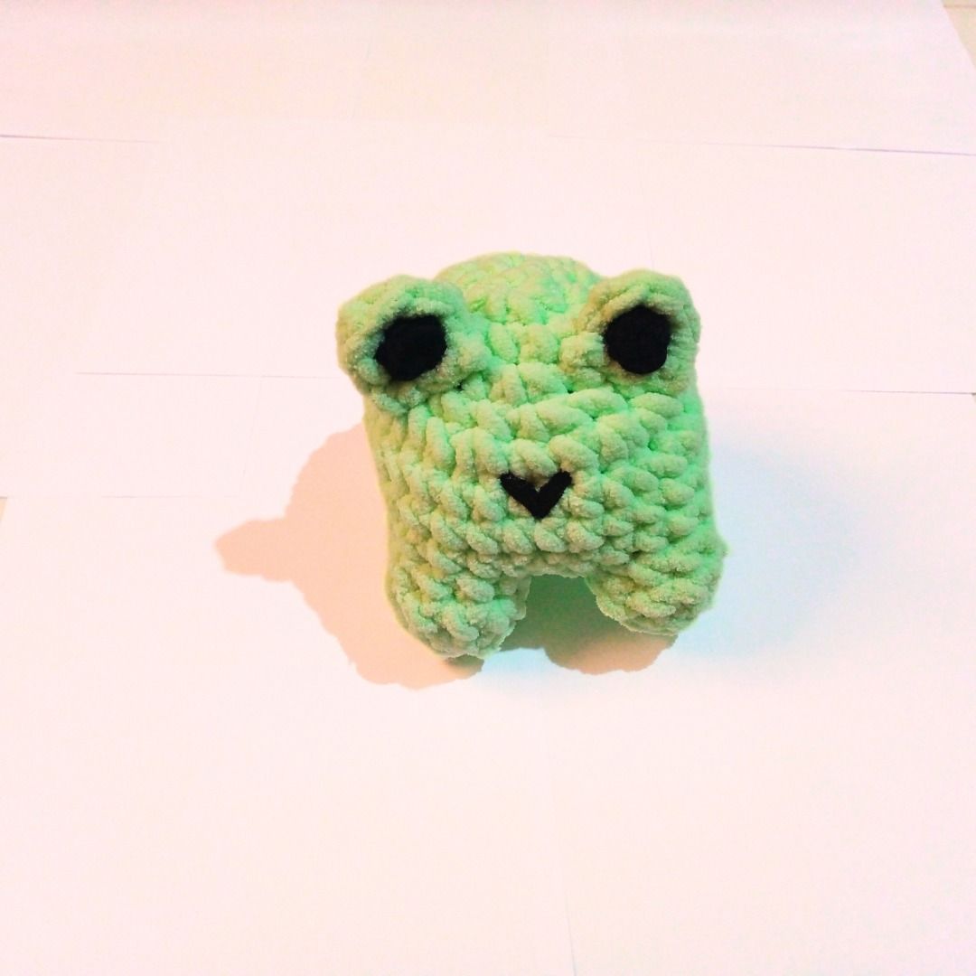 amigurumi desktop frog froggo frogfrog freeg frug, Hobbies & Toys ...