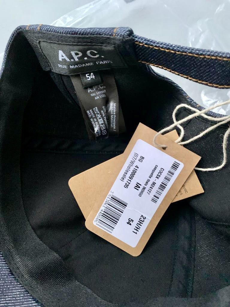 APC cap帽 全新 牛仔布 細size, 男裝, 手錶及配件, 棒球帽、帽 - Carousell