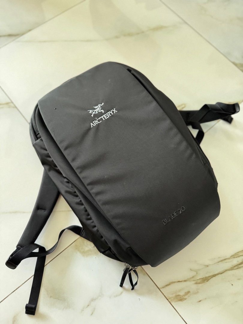 Arcteryx Blade 20, Men's Fashion, Bags, Backpacks on Carousell